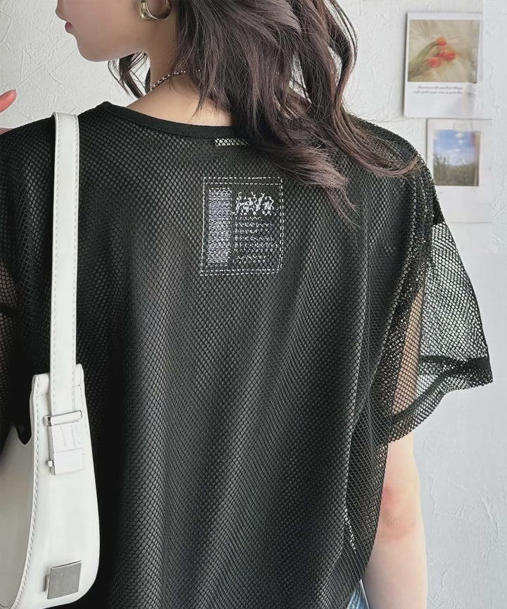 《JaVaジャバコラボ》大人スポーティーに魅せる。バックプリントインナーセットレイヤードメッシュトップス（半袖） jv1260402 – Classical Elf